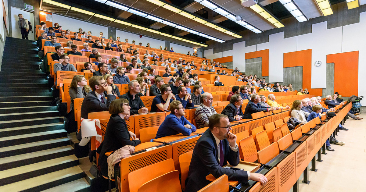 Studiengänge erfolgreich zum zweiten Mal reakkreditiert! - CCB - TU ...